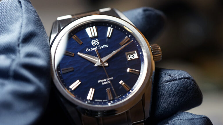 【グランドセイコー スプリングドライブ5Days】夜明け前の諏訪湖の水面を表現したSLGA021をレビュー